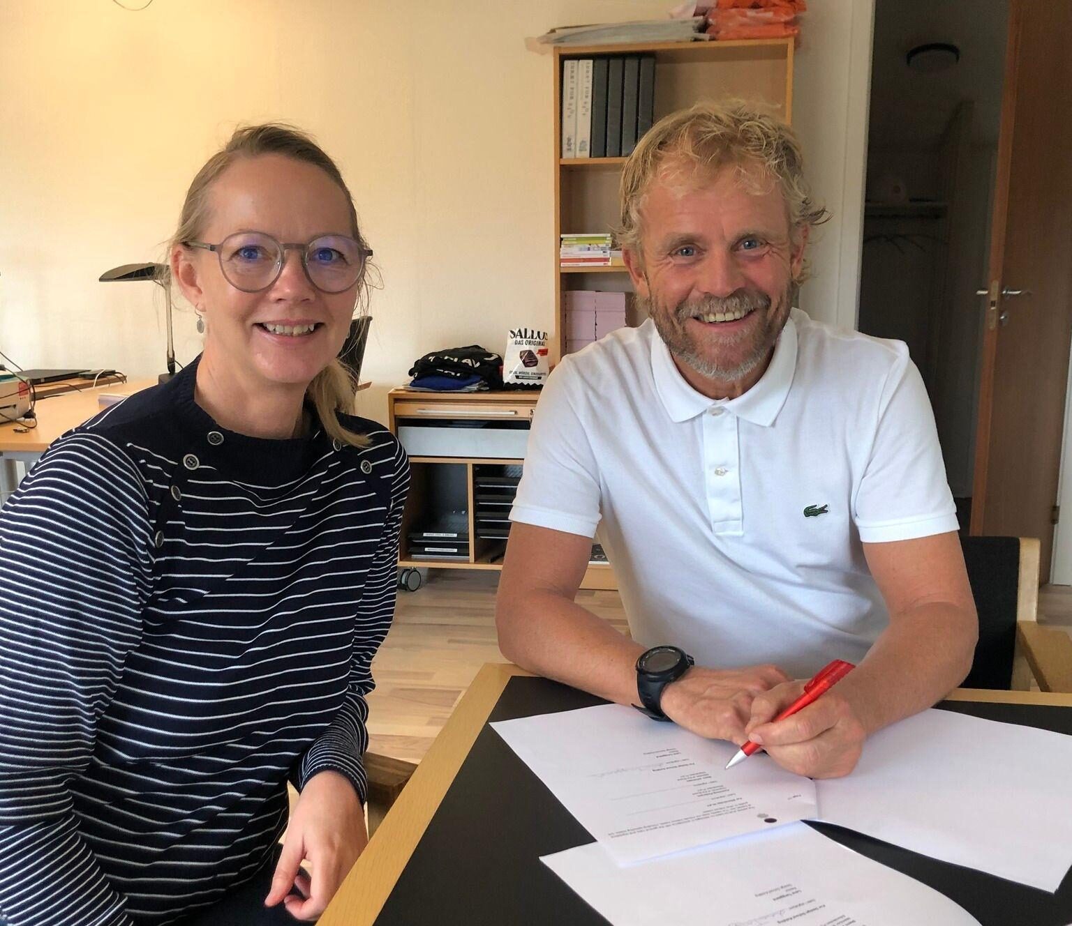 EN LEGENDE TILGANG - PLAY